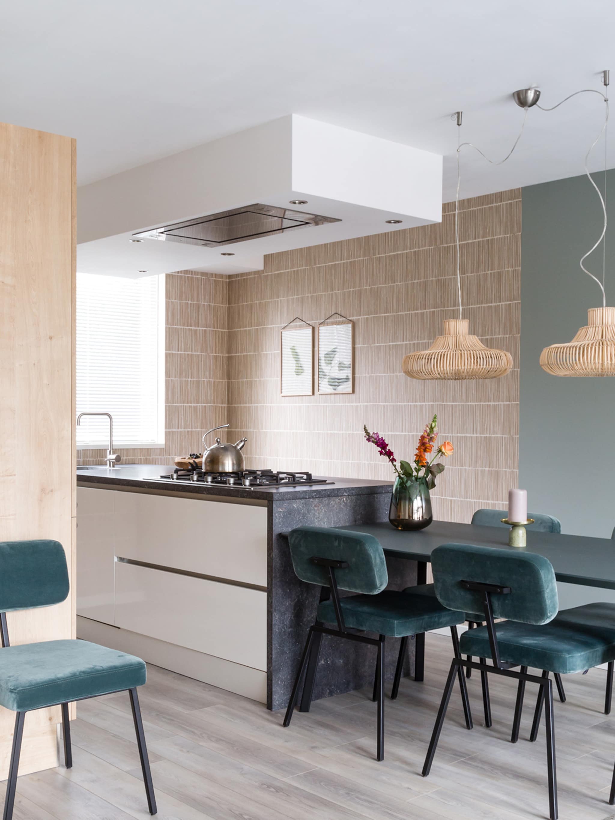 Efficiënt & stijlvol: kookplaat met afzuiging in de keuken