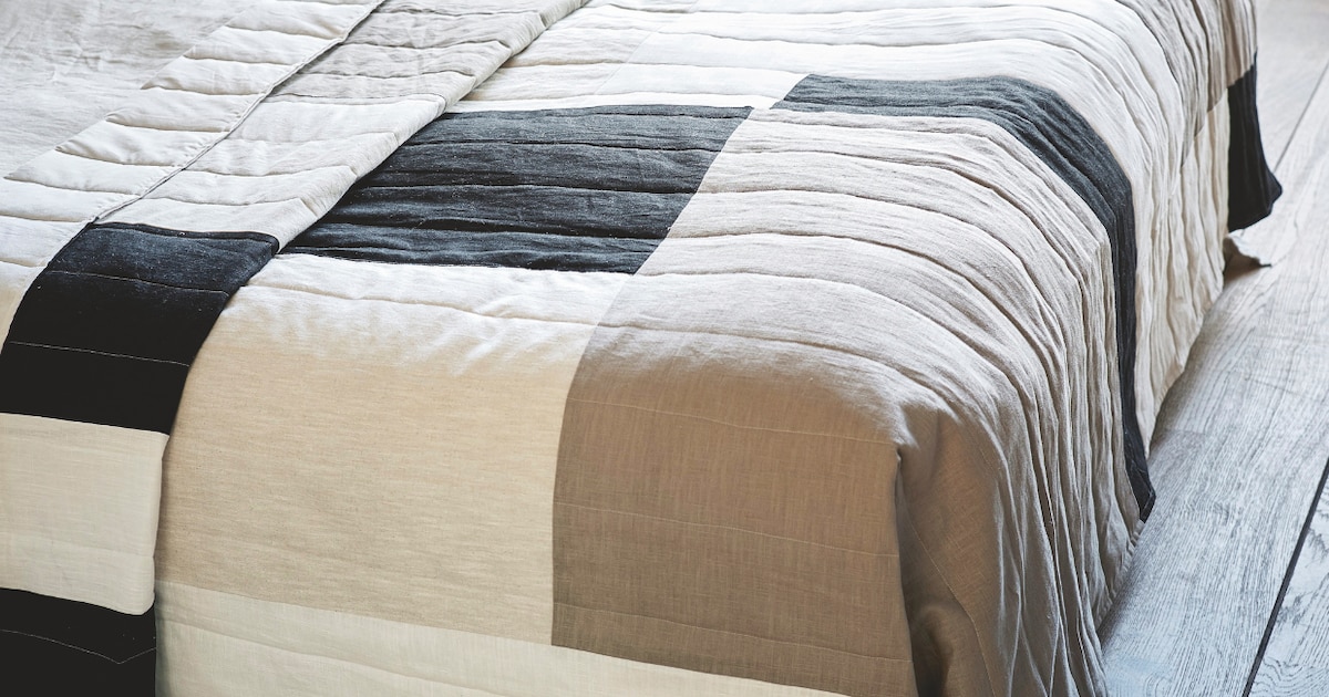 Maak zelf een sprei met blokpatroon | DIY | vtwonen