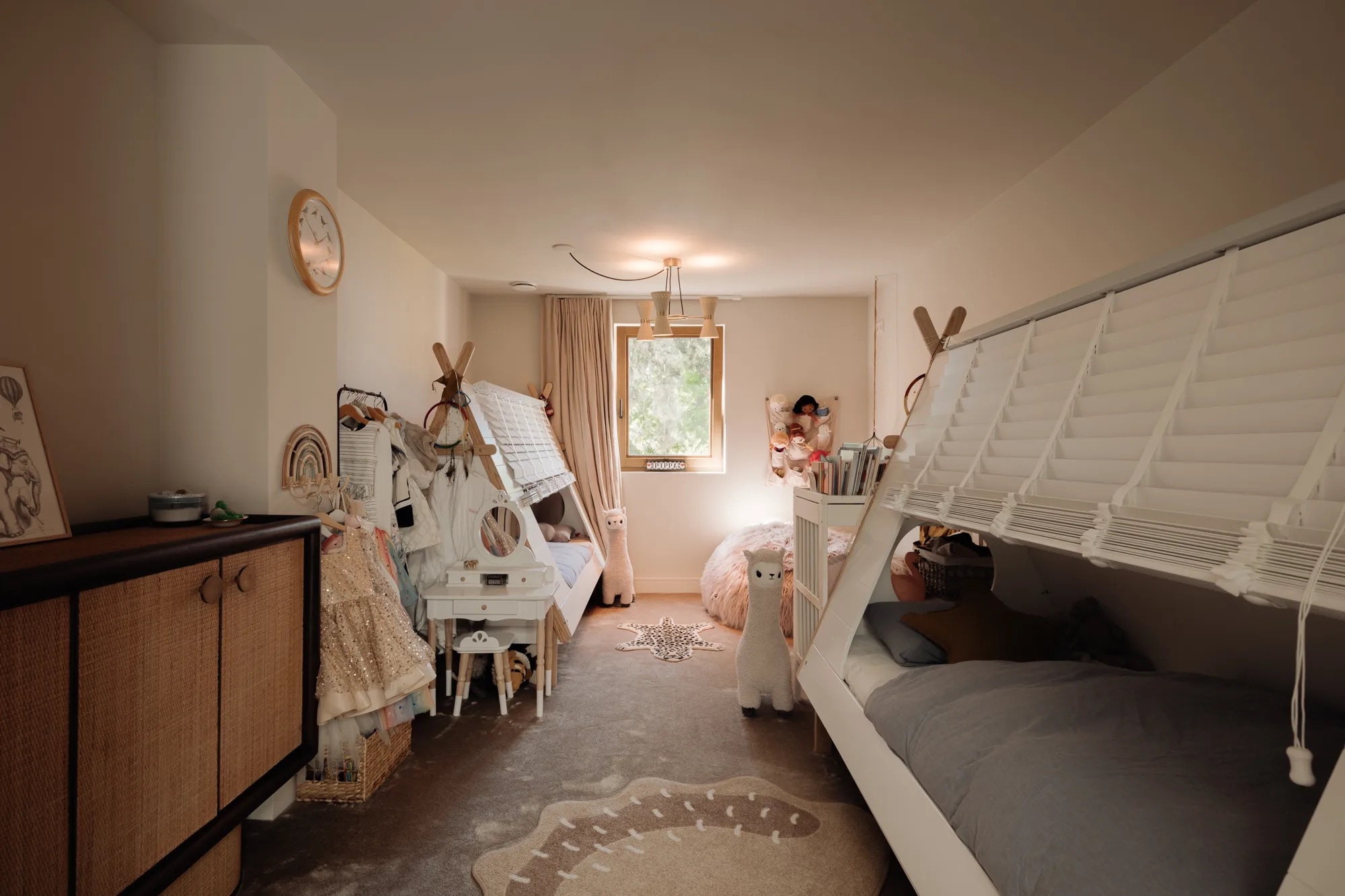 Funda-parel: familievilla met eclectisch interieur